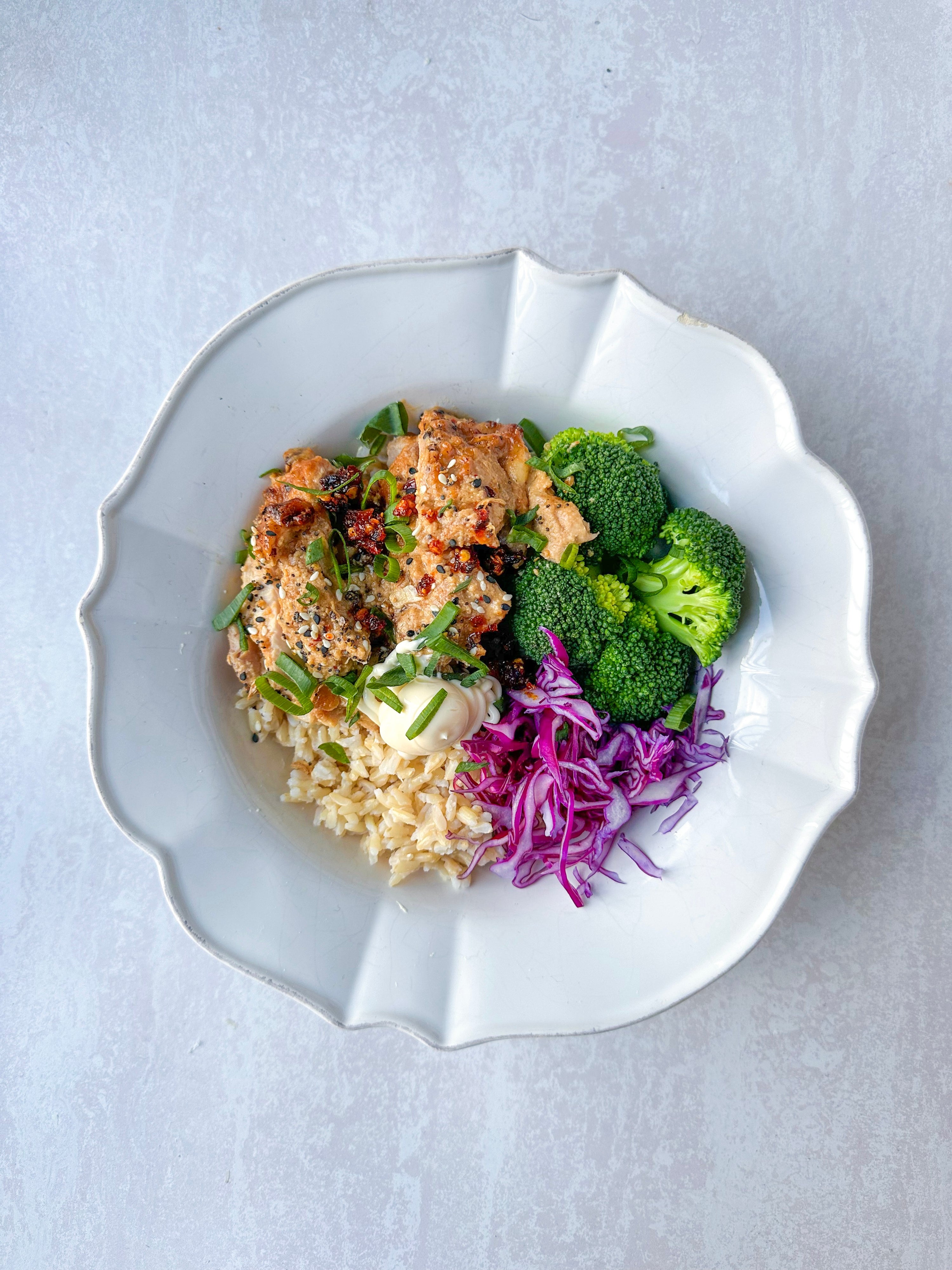 Easy peanut chilli chicken bowl – Miss Polly's Kitchen